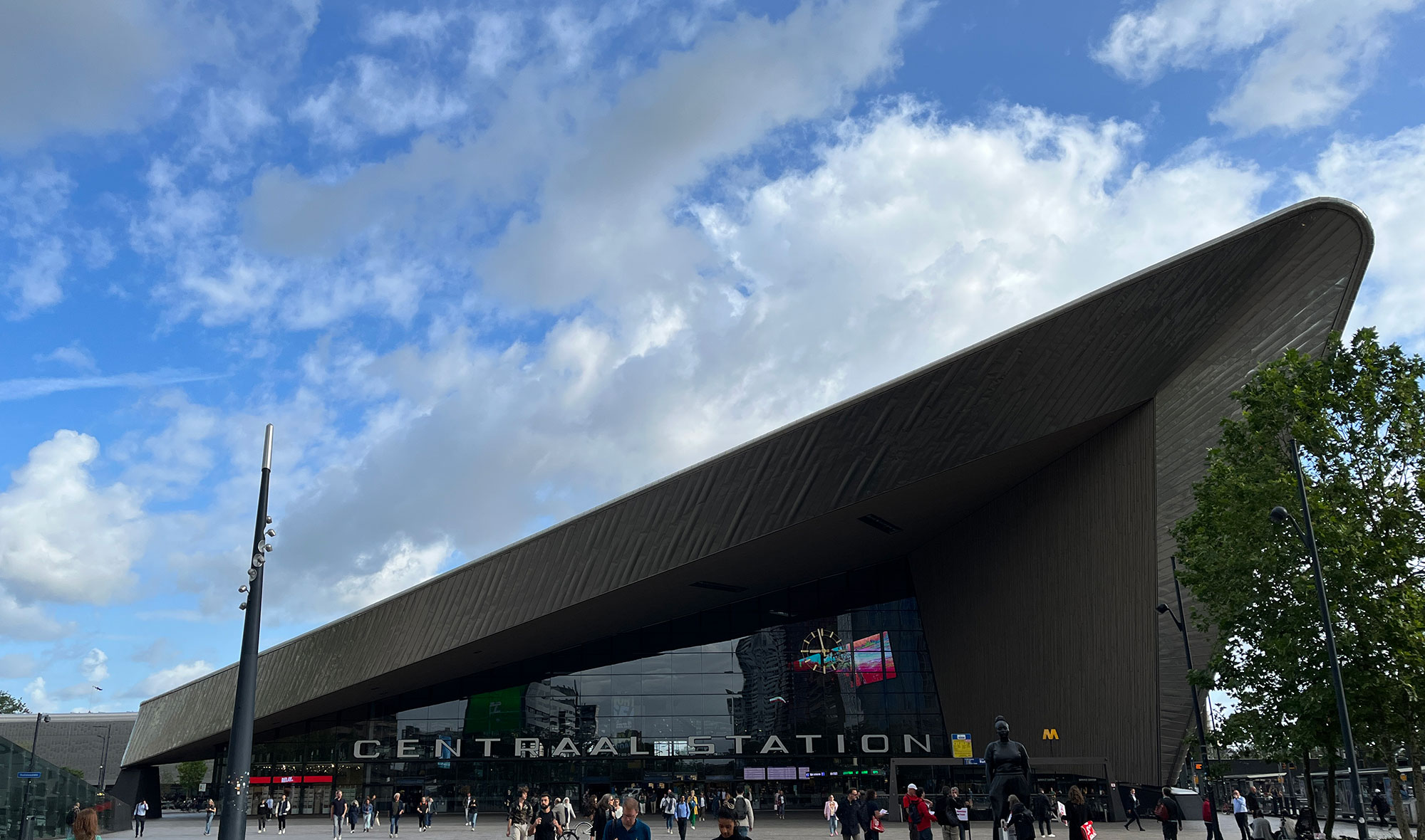 Rotterdam Centraal Station: Voorbeeld van moderne architectuur